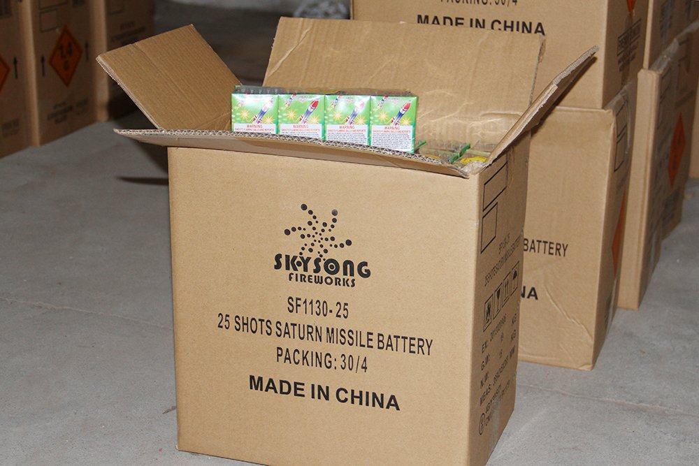 25 Shots Saturn Missile Battery - Skysong Fireworks